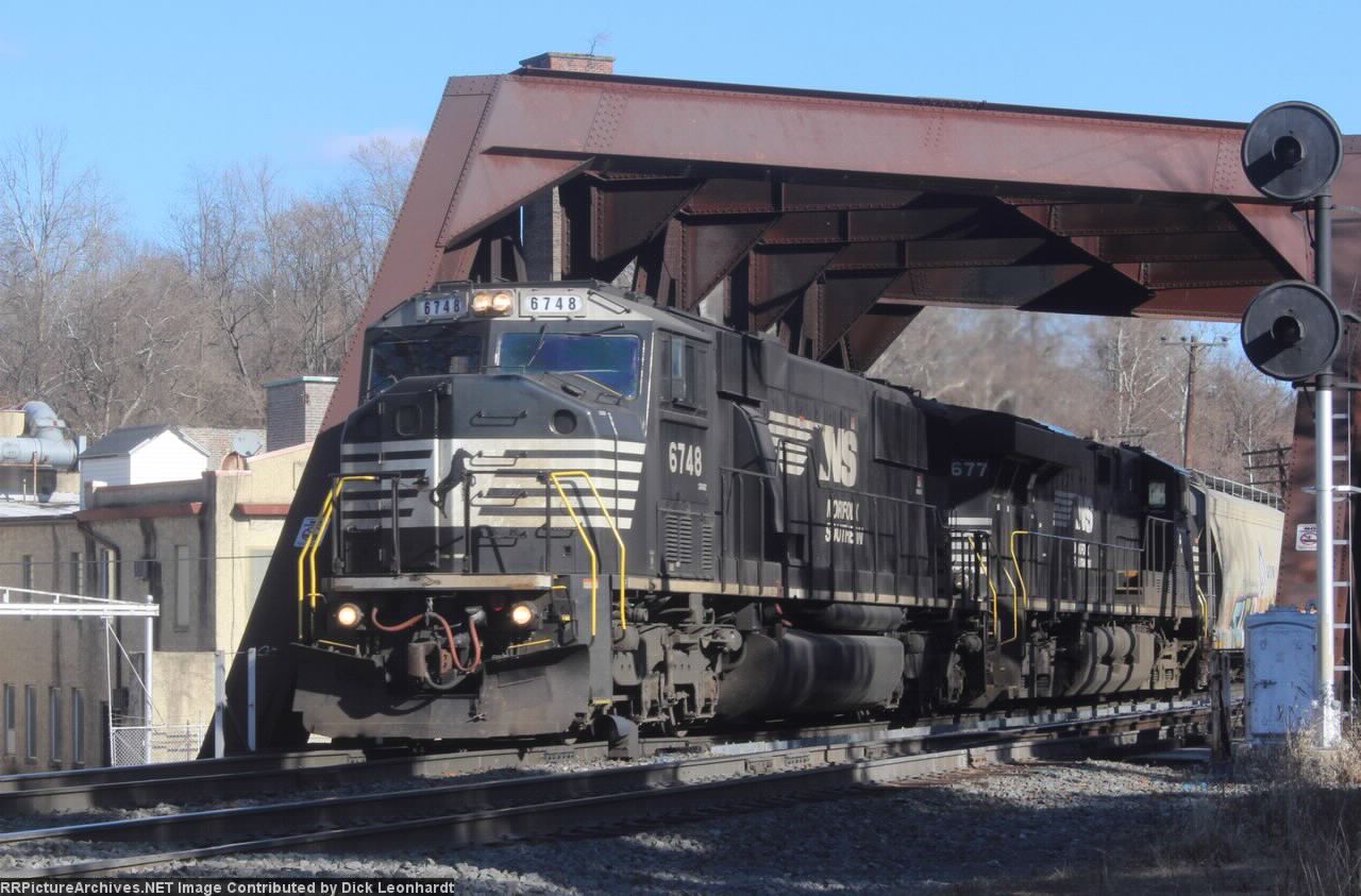 NS 6748